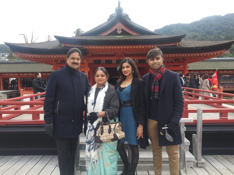 Hiroshima: Hiroshima & Miyajima Island Private Full-Day Tour - Licensed Local Guide and Private Experience