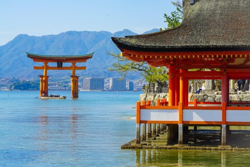 Hiroshima: Miyajima Half-day Historical Walking Tour - Itinerary Highlights
