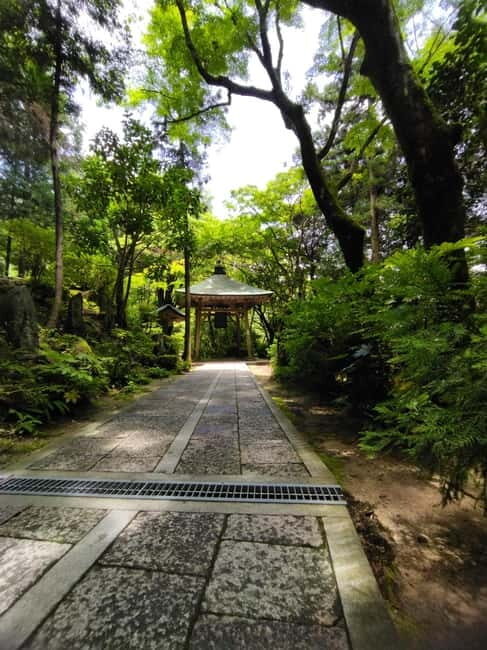 Hiroshima: Peace Park, Castle, and Mitaki Temple E-Bike Tour - Authentic Experiences and Authenticity