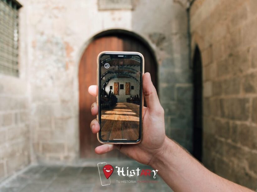 HistARy: Guided tour through the Gothic Quarter with Augmented Reality - Key Points