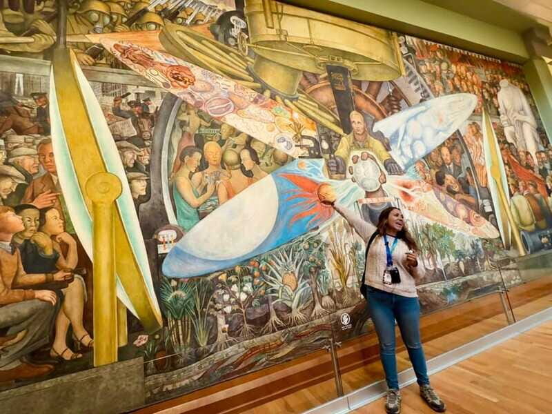 Historic Center: Private tour with murals, history, and churros - Authentic Experiences and Traveler Insights