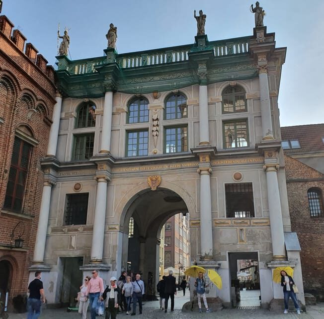Historic City Center Tour Gdansk in German - Who Might Want More?