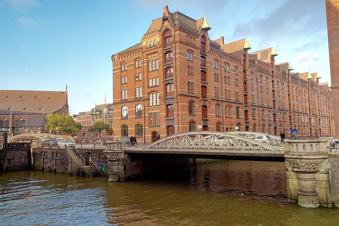 Historic Free Tour of Hamburg Old Warehouse District - Start Time and Maximum Participants
