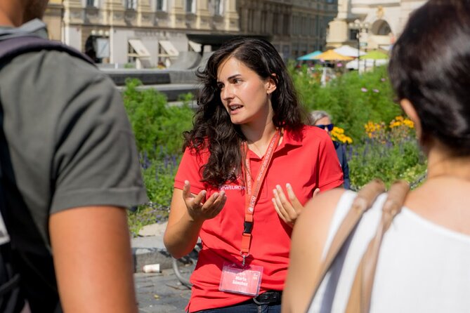 Historic Highlights Walking Tour from Prague - Analyzing the Experience: What Makes It Stand Out