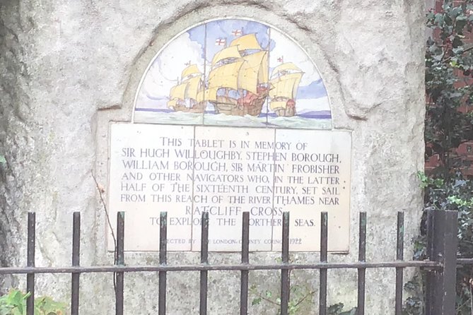 Historic walk of East Londons Wapping Docks and its famous Pubs - The Experience and Its Value