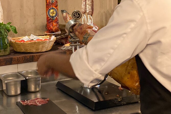 Historic Walking Tour & Food Experience - Private Tour - The Sum Up