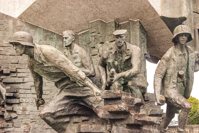 Historic Warsaw: Exclusive Private Tour with a Local Expert - Key Points