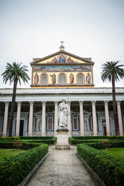 Historical and Spiritual Jorney in Four Papal Basilicas - Tour Features