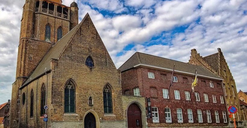 Historical Bruges: Jerusalem Chapel and Univ. of Commerce - Authentic Experiences? Yes, Please
