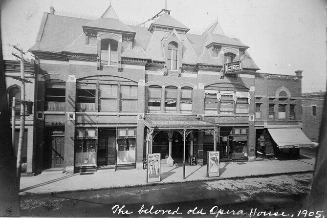 Historical Downtown Eau Claire: A Self-Guided Walking Tour - Exploring Eau Claire’s Downtown: What to Expect