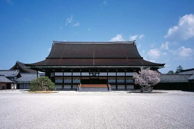 Historical Kyoto Bike Tour (E-Bike or Sport Bike) - Exploring Kyotos Landmarks