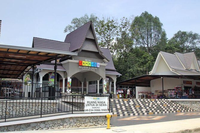Historical Melaka Full-Day 14 Attractions Tour - What Travelers Say and Why It Matters