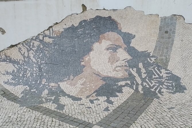 Historical Private Walking Tour of Lisbon - Key Points