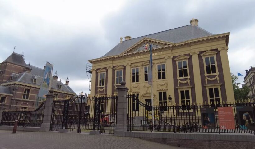 Historical The Hague: Private Tour with Local Guide - The Itinerary: A Walk Through Power and Past