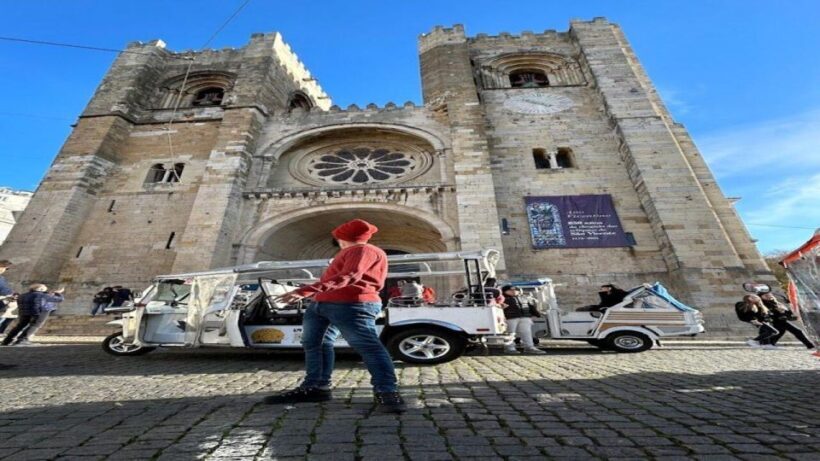 Historical Tour in Lisbon - 2 Hour - Private Tuk Tuk Tour - Discovering Lisbon’s Historic Neighborhoods