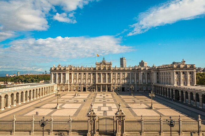 Historical Visit to the Royal Palace Madrid - Key Points