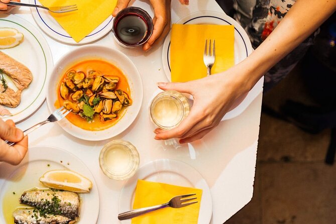 History and Flavors Experience Tour in Lisbon - Insights From the Knowledgeable Guide