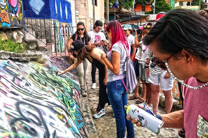 History and Street Art Tour in Comuna 13 - Photography Opportunities