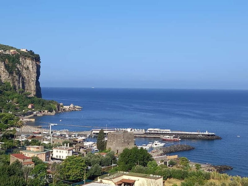 History and tasting of Neapolitan cuisine on the sea terrace - The Menu: Simple, Homemade, and Local