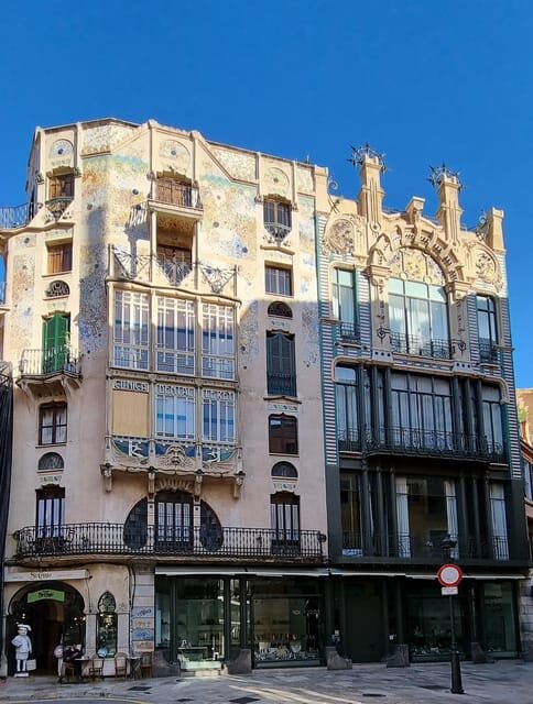 History, Architecture and Legends of Palma de Mallorca - An In-Depth Look at the Experience