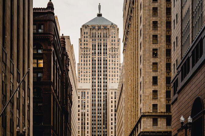 History of the Jazz Age at Chicago Art Deco Architecture Tour - Practical Tips for Participants