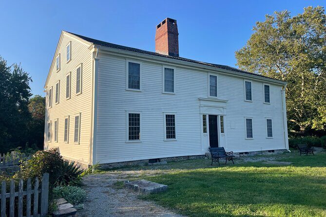 History Scavenger Hunt at Smith's Castle 17th Century Plantation - Deep Dive into the Experience