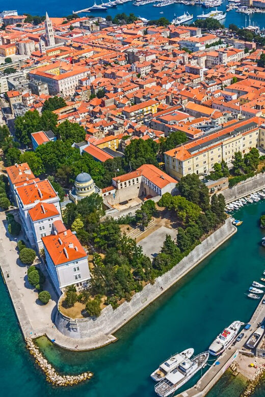 History Walking Group Tour in Old Center of Zadar - Key Points
