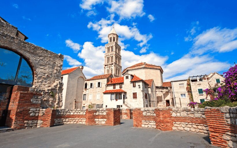 History Walking Group Tour in Split - Key Points