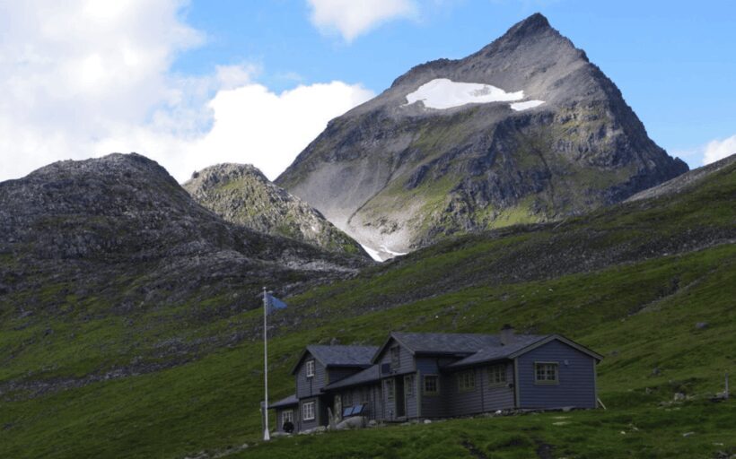 Hjørundfjord Hiking Cruise (6,5 hours to hike/explore Øye) - What’s Included and What to Consider