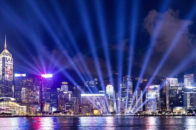 HK Night Views: Victoria Peak Tram & Cruise Buffet Tour - Overall Value and Who Should Consider This Tour