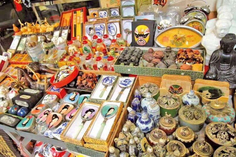 HK: Peak Tram, Dim Sum tasting, city tour with cruise - The Sum Up