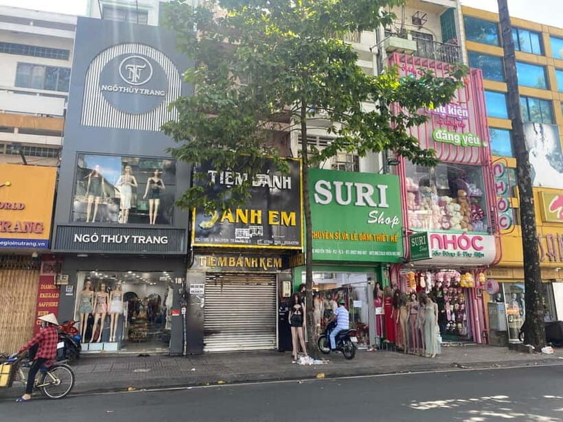 Ho Chi Minh Cafe and Shopping experience - Key Points