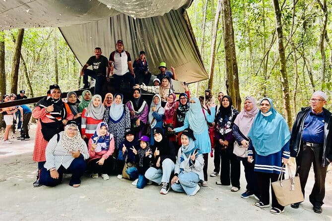 Ho Chi Minh City and Cu Chi Tunnels 1 Day | Option: Shooting Guns - Detailed Breakdown of the Itinerary and Features