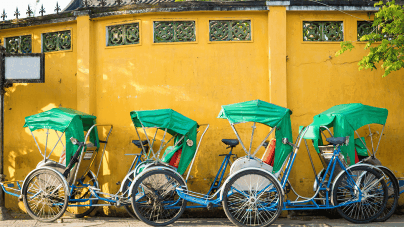 Ho Chi Minh City: City Highlights Tour by Cyclo with Meal - A Closer Look at the Itinerary