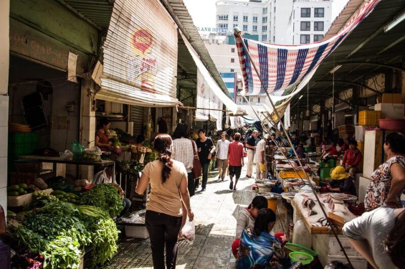 Ho Chi Minh City: City Highlights Tour by Cyclo with Meal - What Makes This Tour Stand Out?