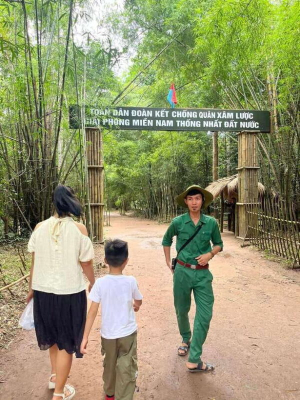 Ho Chi Minh City: Cu Chi Tunnels Half Day (Ben Duoc Tunnel) - What Makes This Tour Stand Out?
