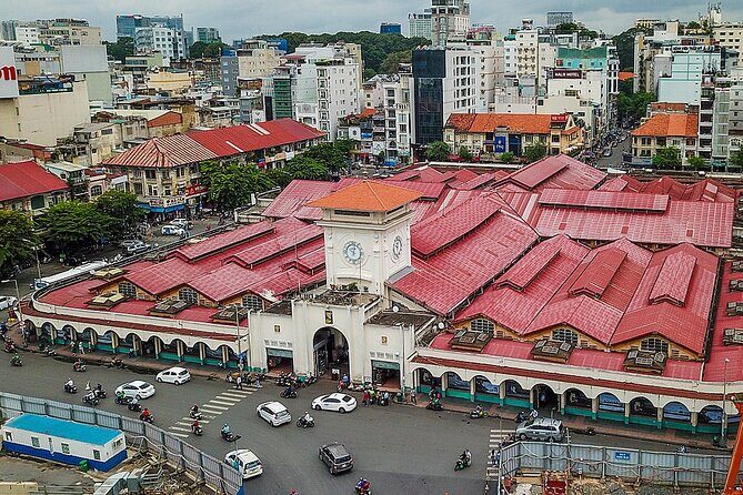 Ho Chi Minh City Highlights Private Tour - Wrapping up with local color and architecture