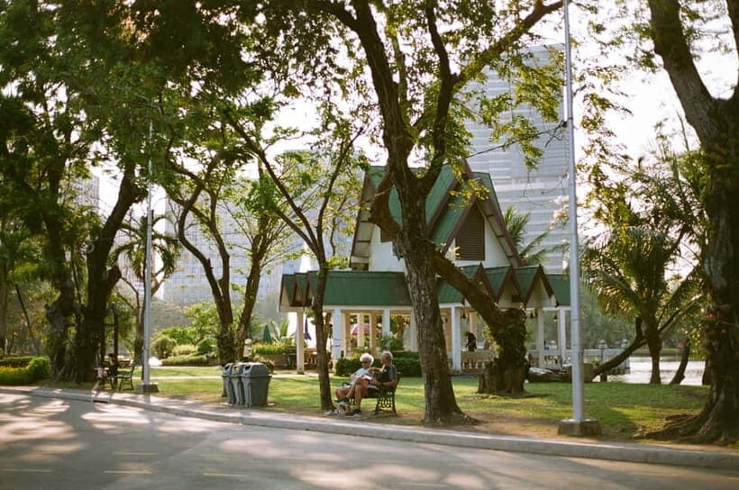 Ho Chi Minh City: Photoshoot with a French Photographer - What Is the Ho Chi Minh City Photoshoot Experience?