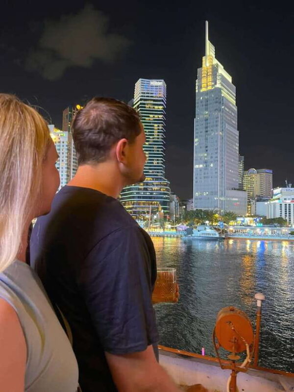 Ho Chi Minh City Sightseeing And Sup Paddleboard Tour - Exploring the City: A Mix of Landmarks and Local Life