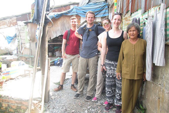 Ho Chi Minh City Slum tour or Chillspots by scooter/female driver - Exploring Ho Chi Minh City on a Scooter