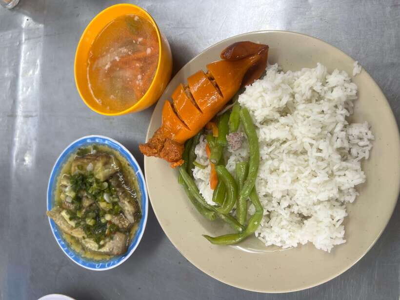 Ho Chi Minh City Street Food Private Tour With Female Guide - What to Expect from the Tour