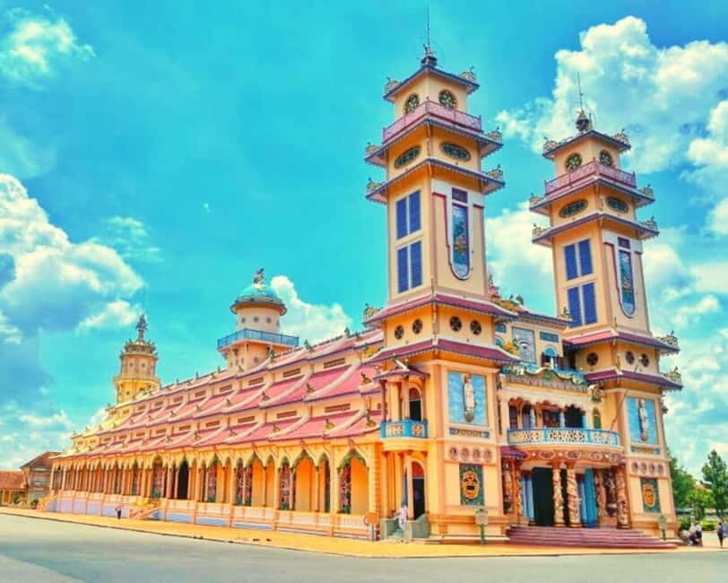 Ho Chi Minh: Cu Chi Tunnels, Cao Dai Temple & Black Virgin - What to Bring and Tips