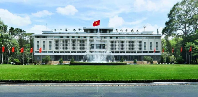 Ho Chi Minh: Private Full-Day Highlights & Bitexco Skydeck - What the Reviews Say