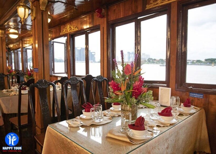 Ho Chi Minh: Saigon River Dinner Cruise with Live Music - Authenticity and Experience Quality