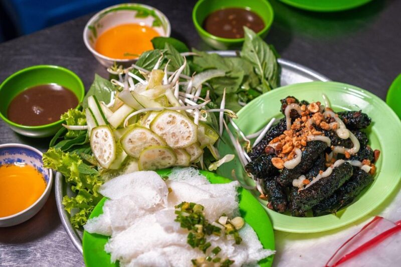 Ho Chi Minh: Super Niche Walking Street Food Tour With Local - Who Will Love This Tour?