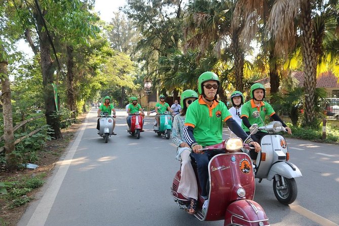 Ho Chi Minh Vespa City Tour 4,5 hours - Key Points