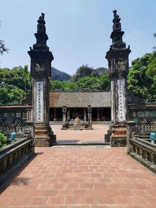 Hoa Lu Ancient Capital - Mua Cave & Tam Coc Boat Trip - Frequently Asked Questions