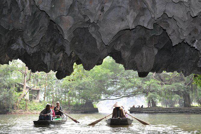 Hoa Lu - Tam Coc Deluxe Trip with Buffet Lunch - Who Will Love This Tour?