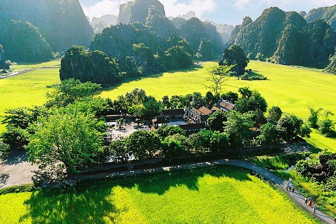 Hoa Lu Tam Coc Full Day Tour: Small Group Tour & Buffet Lunch - FAQs