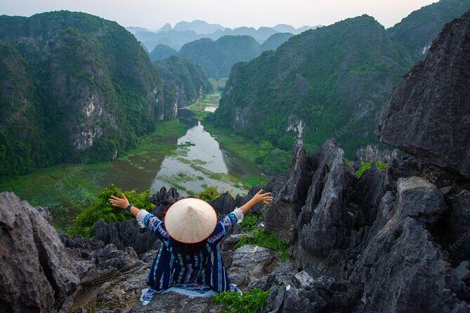 Hoa Lu Trang An and Mua Cave by Limousine from Hanoi - FAQs